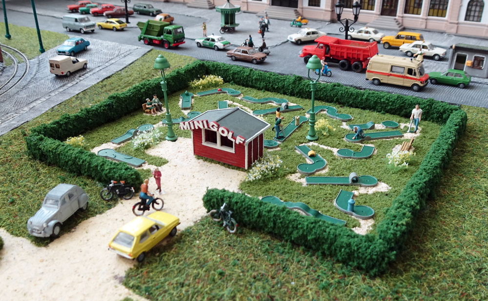 Minigolf | RAILNSCALE