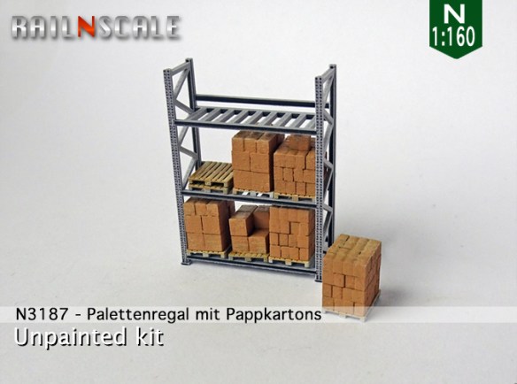 Palettenregal mit Pappkartons | RAILNSCALE